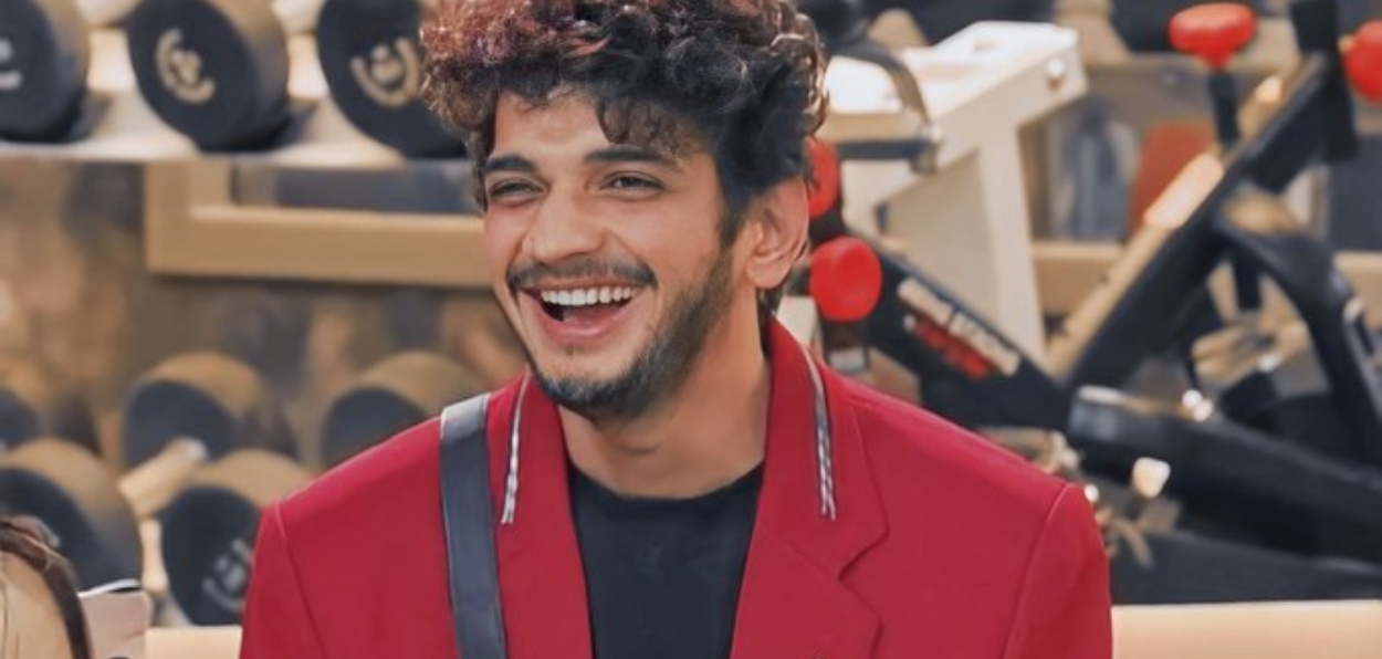 100+ Best Munawar Faruqui Shayari in Hindi