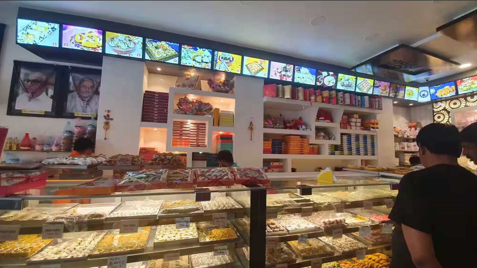 Top 10 Famous Sweet Shops in Varanasi | Banaras Sweet Shop